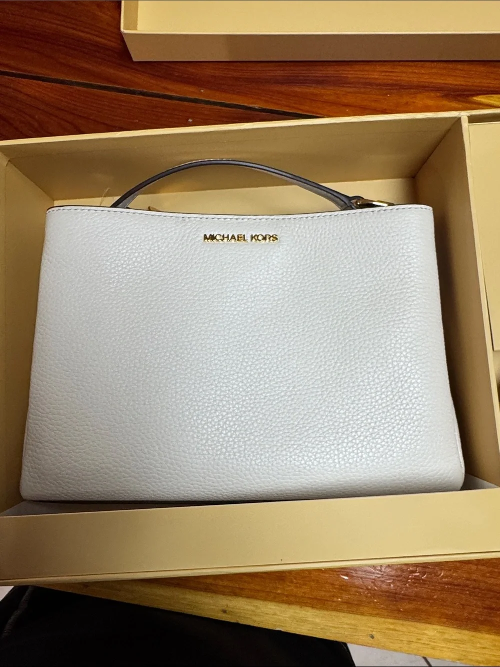 Michael Kors | Bags | Michael Kors Trisha White Pebbled Leather ...
